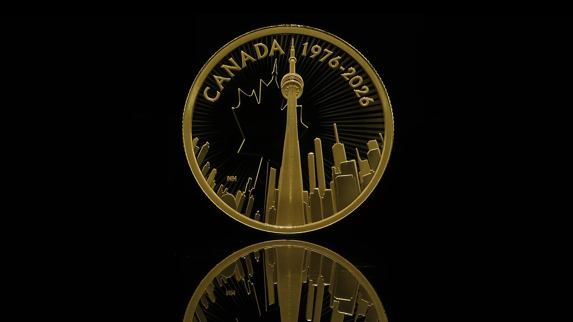 CN Tower 50th Anniversary – Pure Gold Coin | The Royal Canadian Mint